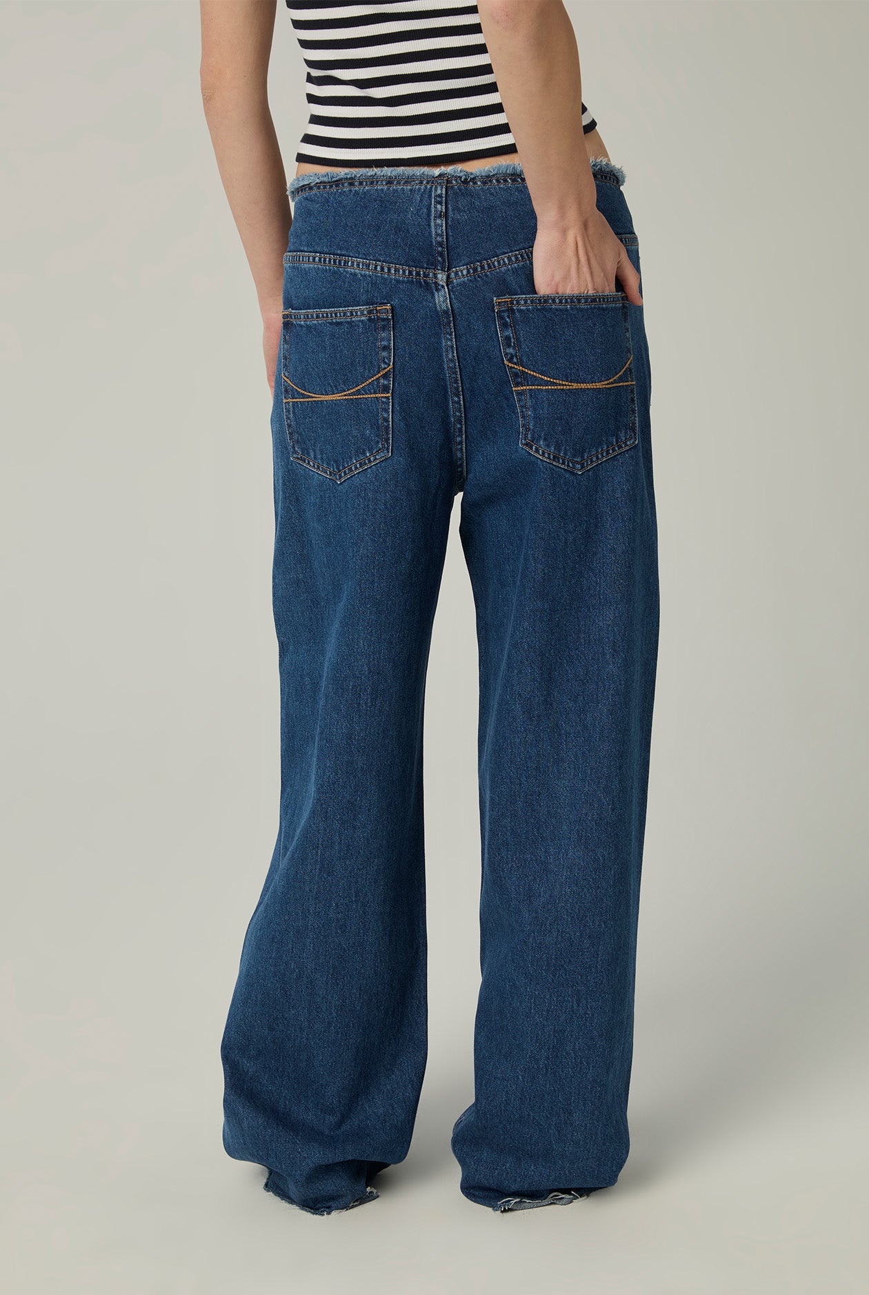 FRAYED WAIST BARREL JEANS – CC Double O Official Store